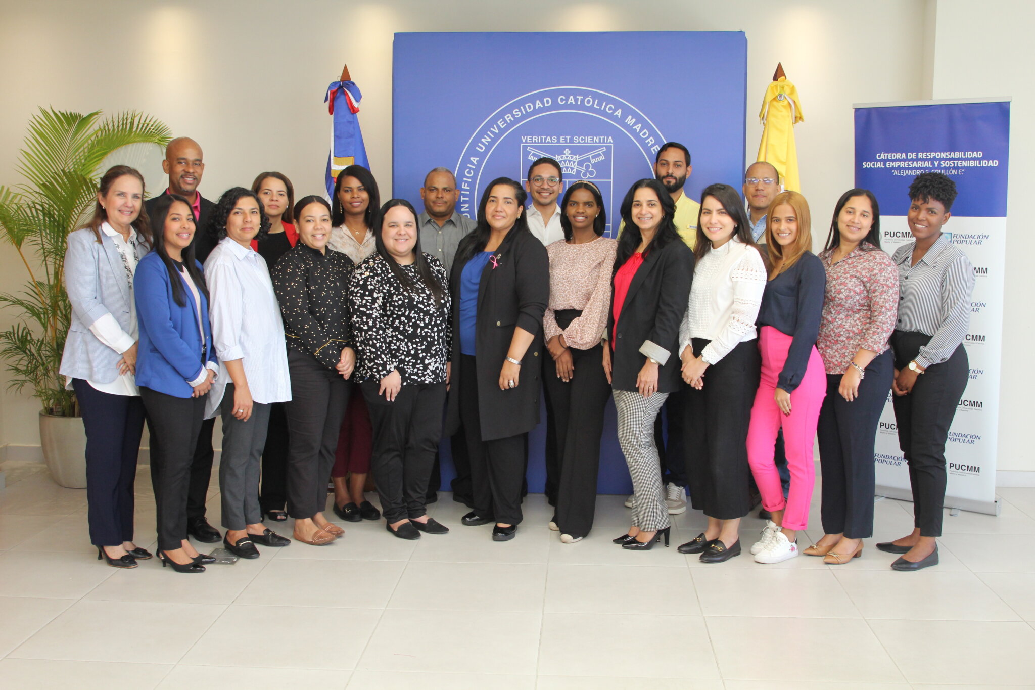 PUCMM imparte taller “Gestión de Sostenibilidad Corporativa” - Prensa ...